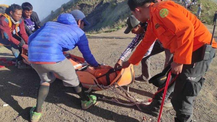Jatuh di Kawah Gunung Rinjani saat Selfie, Jenazah WNA Portugis ...
