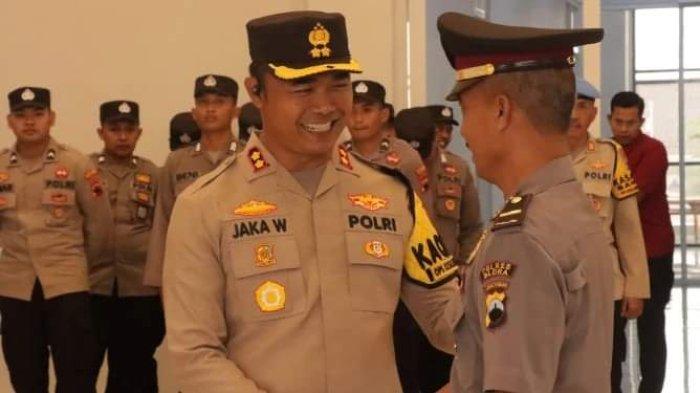 Kapolres Blora Beri Ucapan Selamat pada Ipda Sustiyono Atas Pangkat ...
