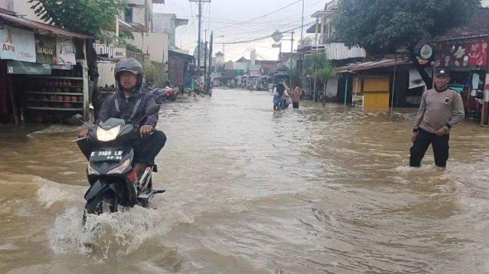 Banjir di Mejobo Kudus, Ratusan Rumah Terendam - Tribunjateng.com