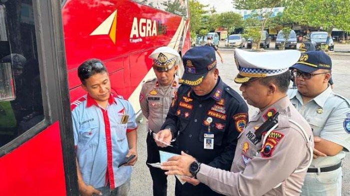 Pastikan Keselamatan Mudik Lebaran, Polresta dan Dishub Ramp Check di Terminal Kembang Joyo Pati ...