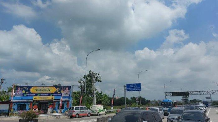 91.480 Kendaraan Masuk Tol Solo-Ngawi Saat Arus Balik, Terbanyak di ...