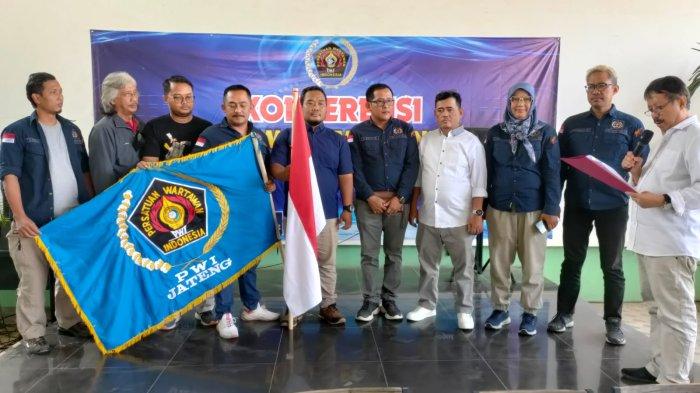 Pengurus PWI Kota Tegal Masa Bakti 2023-2026 Dilantik, Diminta Tambah Anggota - Tribunjateng.com