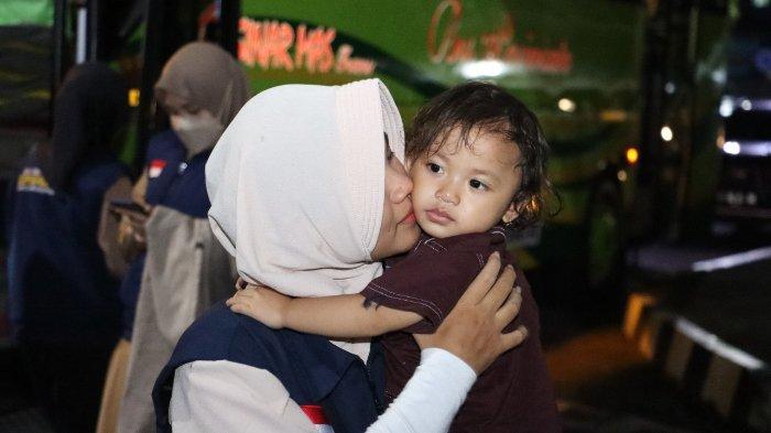 Kisah Relawan KKN UMP: Rela Tinggalkan Anak Ke Cianjur - Tribunjateng.com