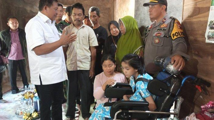 Bocah di Jepara Kurang Gizi dan Alami Lumpuh Otak, Abdul Wachid Datang Bawa Bantuan - Progam Ini ...