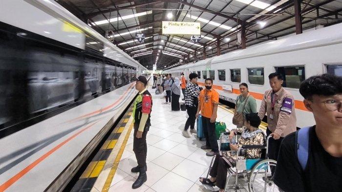 Daop 5 Purwokerto Prediksi Jumlah Penumpang Naik 11 Persen Selama Natal ...