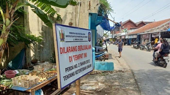 Pasar Muncang, Pemalang Ditutup, Ratusan Pedagang Terlantar ...