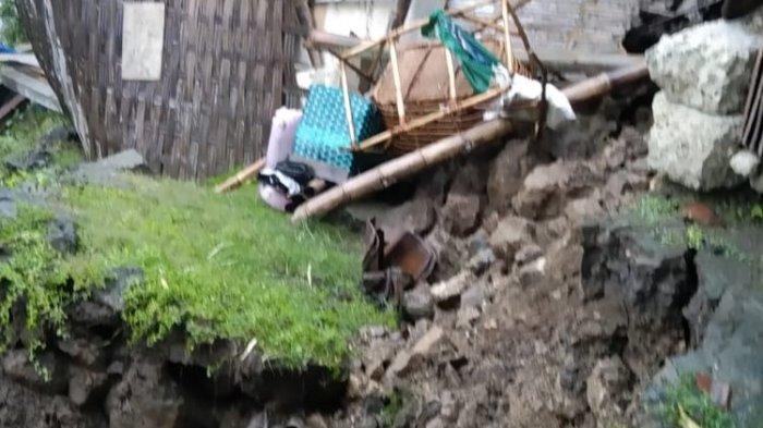 Talud Bronjong Sungai Mungkung Jebol Akibatkan Dapur Rumah Warga di ...