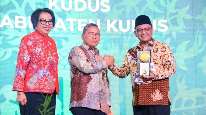 Kudus Raih Penghargaan Adipura Tahun 2022 dan 2023 - Tribunjateng.com