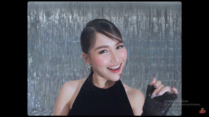 Chord Gitar Lagu Sakit Tanpa Luka - Ayu Ting Ting - Tribunjateng.com Chord Gitar Lagu Sakit Tanpa Luka - Ayu Ting Ting - Tribunjateng.com