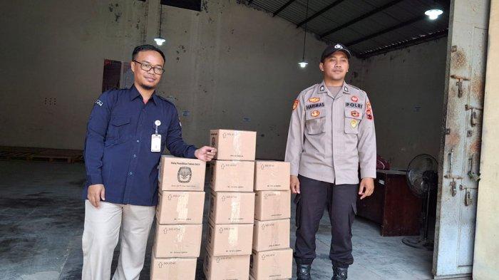 KPU Kota Tegal Terima 754 Botol Tinta untuk Pilkada 2024, Siap ...