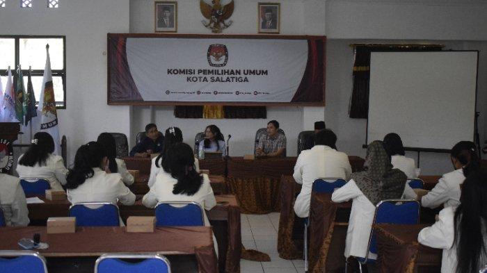 Mahasiswa Prodi PPKn UKSW Ajak Generasi Muda Berperan Aktif di Pemilu 2024 - Tribunjateng.com