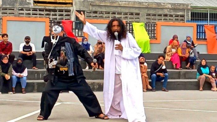 Cowongan, Tradisi Memanggil Hujan Masyarakat Banyumas, Boneka Cowong ...