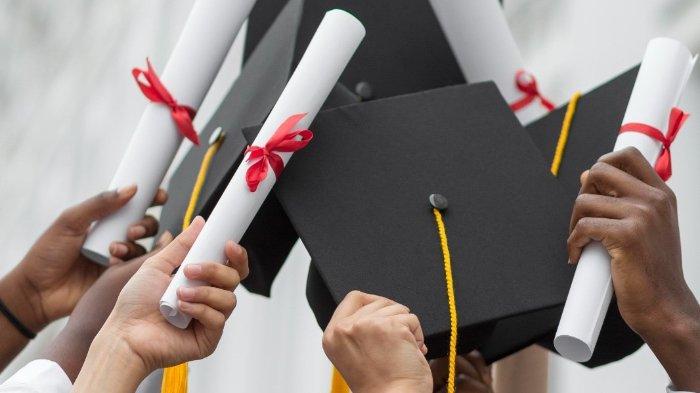 Menggali Esensi dan Dampak Platform Merdeka Mengajar dalam Kurikulum ...