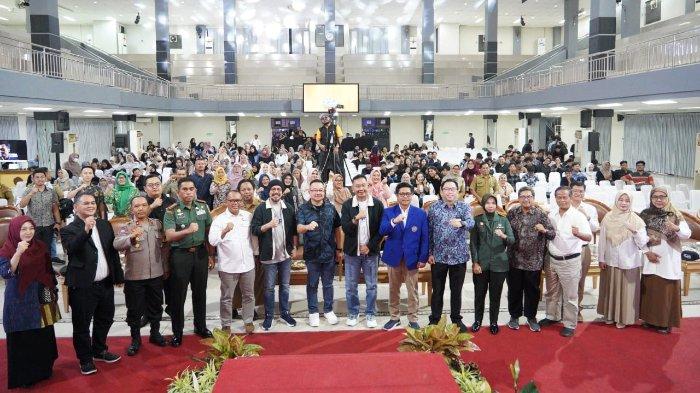 Ngopi Ngapak Goes To Campus, FEB UMP & BI Sajikan Talkshow Inspiratif dengan Prof Rhenald Kasali ...