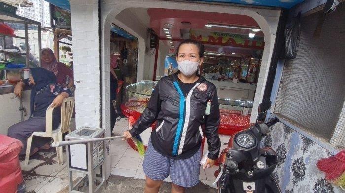 Bawa Sapu Ijuk Sambil Ngomel, Emak-emak Ini Bikin Pelajar yang Mau Tawuran Kocar-kacir ...