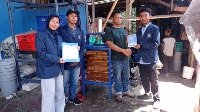 Penerapan Mesin Press & Cutting Untuk Produktivitas Pengrajin Tahu ...