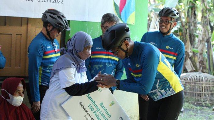 Kata Warga yang Terima Bantuan Sambungan Listrik Gratis PLN: HIDUP LEBIH MUDAH DAN TENANG ...