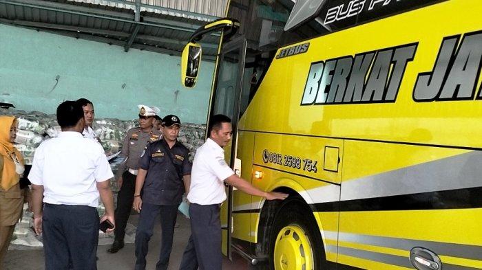 Gunakan 3 Bus Mekar Sari, Pemkab Blora Fasilitasi 150 Warga Peserta ...