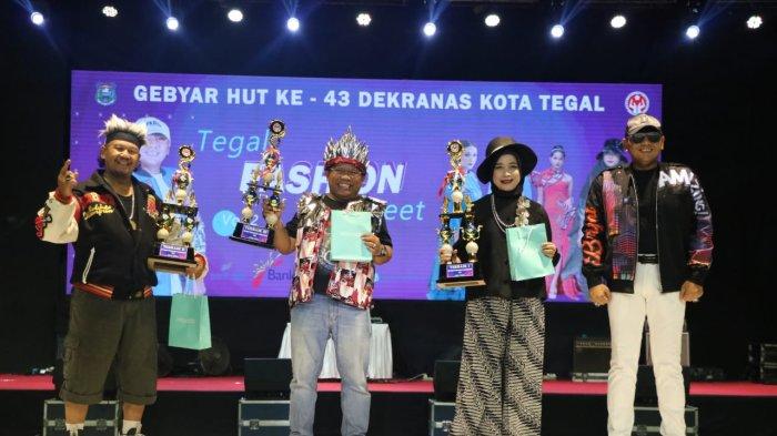 Kerennya Pejabat Pemkot Tegal Bergaya Ala Model Saat Mengikuti Tegal Fashion Street Volume 2 ...