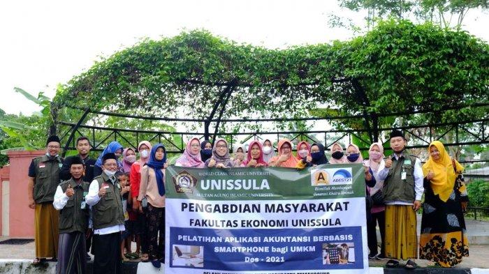 Dosen FE Unissula Semarang Latih UMKM Pakai Aplikasi Akuntasi ...
