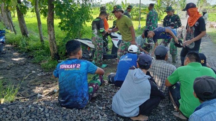 Prajurit Dari YONKAV ini Ternyata Baru Pertama Kali Ikut Satgas TMMD ...