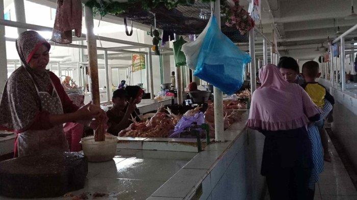 Jelang Nataru, Harga Daging Ayam dan Sapi di Pasar Batang Masih Stabil ... Jelang Nataru, Harga Daging Ayam dan Sapi di Pasar Batang Masih Stabil ...