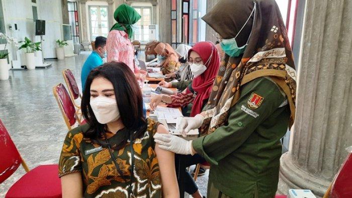 Pegawai Pemkot Semarang dan Masyarakat Umum Mulai Vaksin Booster Kedua - Tribunjateng.com