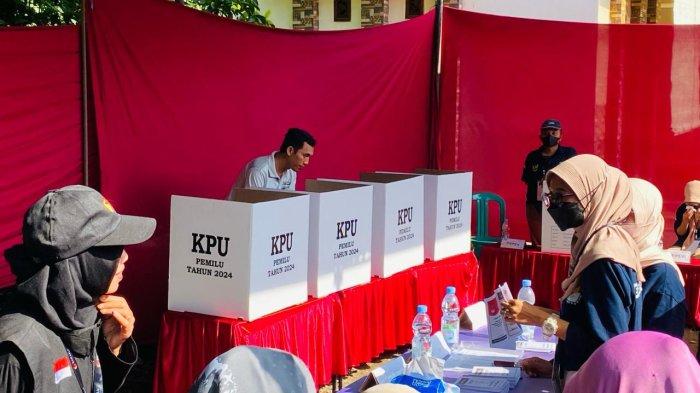 Pemungutan Suara Ulang Presiden dan Wakil Presiden di TPS 15 Desa ...