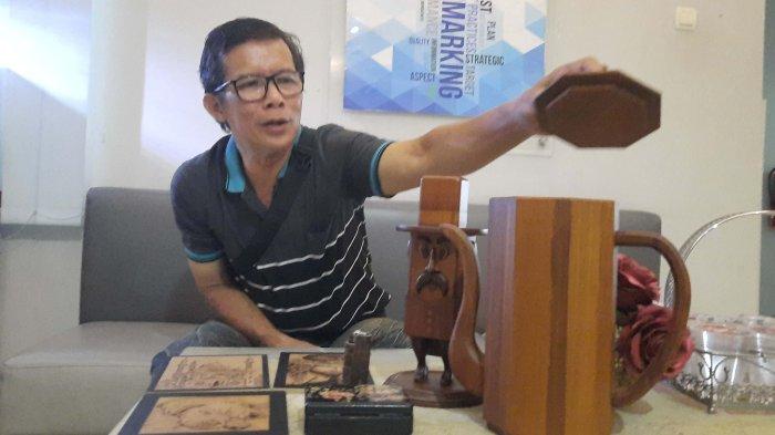 Mendulang Rupiah Lewat Kerajinan Kayu, Kisah Arif Eko Cahyo Bertahan di ...