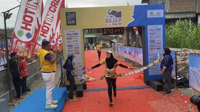 Ratusan Pelari Off-Road Telomoyo Fest 2023 Jajal Tantangan Alam Gunung ...