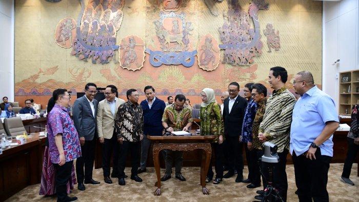 Pemerintah dan DPR Sepakat RUU BUMN Masuk Rapat Paripurna - Tribunjateng.com