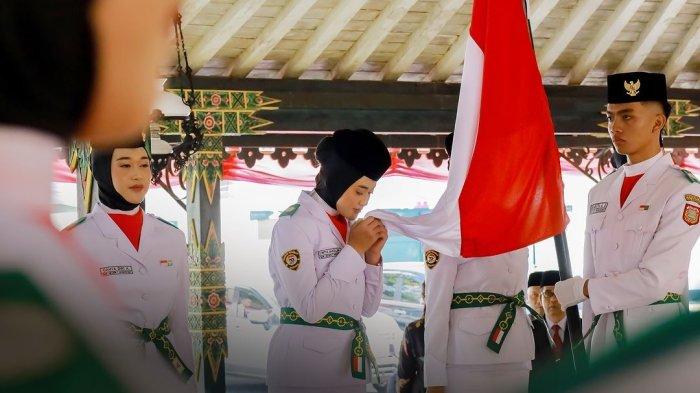 36 Anggota Paskibraka Wonosobo Resmi Dikukuhkan, Siap Bertugas Pada Upacara Kemerdekaan ...