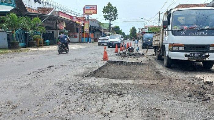Jalan Rusak di Kudus Mulai Ditangani - Tribunjateng.com