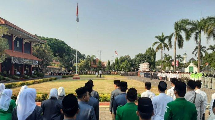 HSN 2023, Pj Bupati Jepara Ajak Santri Berjihad Tanpa Angkat Senjata ...