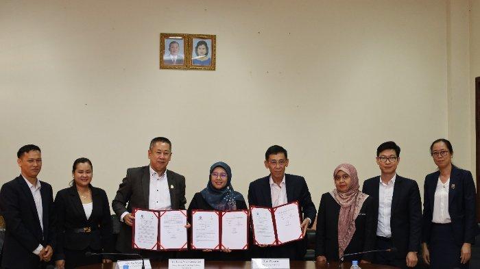 Persiapkan Internasionalisasi, Rektor IT Telkom Purwokerto Tandatangani Kerjasama 3 PT diKamboja ...