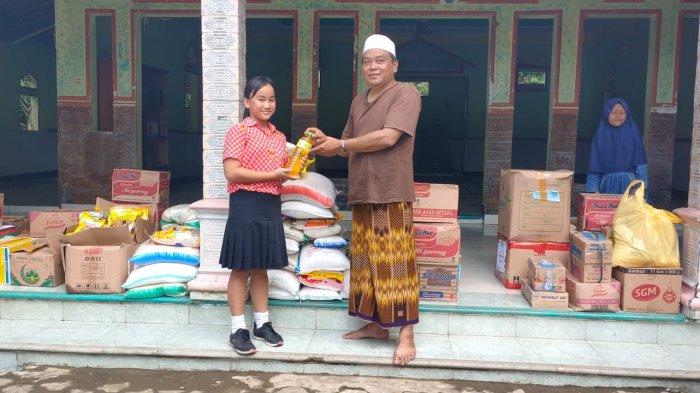 Puhua School Beri Bantuan Ponpes dan Panti Asuhan di Banyumas, Ajari ...