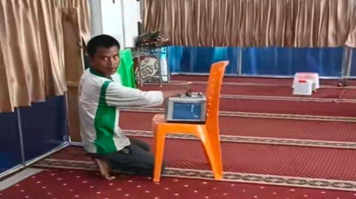 Terciduk Congkel Kotak Amal Masjid, Pria Ini Justru Tunjukkan Alat ...