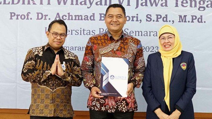 Achmad Buchori Raih Guru Besar Ilmu Pendidikan Matematika UPGRIS ...