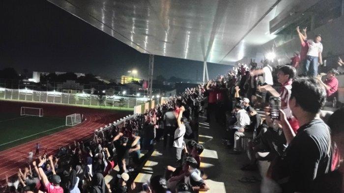 Sorak Sorai Warnai Supersoccer Arena Kudus Sambut Gol Ole Romeni ...