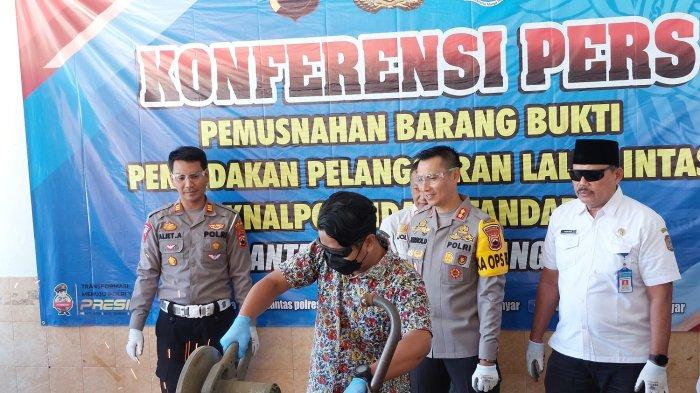 Polres Karanganyar Menindak 1.305 Sepeda Motor Berknalpot Brong Dalam 3 ...