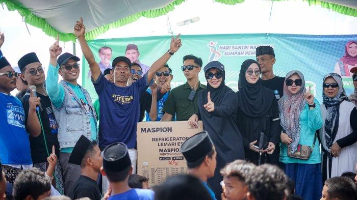 Membludak! Ratusan Warga Kecamatan Sarang Rembang Ikuti Jalan Sehat ...