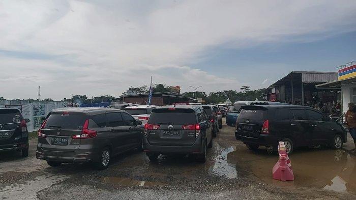 Rest Area KM 338 A Pekalongan Full Pemudik, Pengelola Kuwalahan Sampai ...