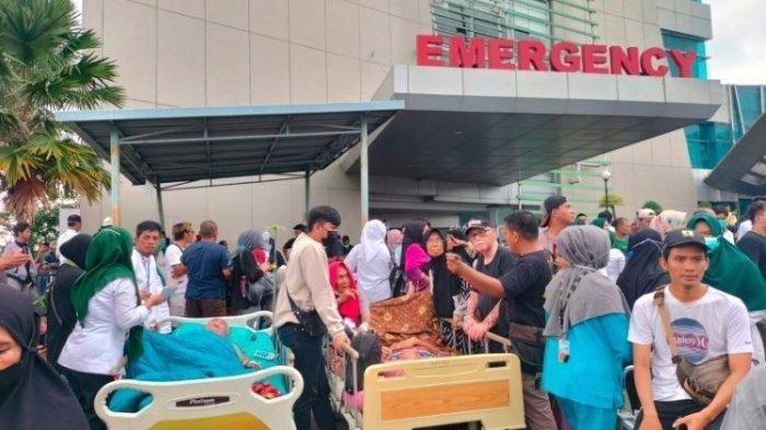 KISAH Pasien Panik dan Selamatkan Diri saat Dengar Ledakan dan Asap Mengepul di RS Semen Padang ...