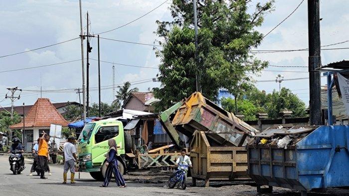 Awal Ramadan, Truk Sampah di Depo Kaliwungu Kendal Hanya Beroperasi Malam Hari - Tribunjateng.com