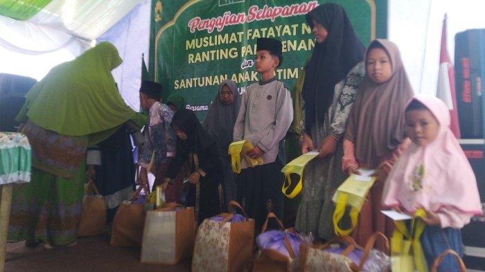 52 Anak Yatim Piatu Padurenan Kudus Terima Santunan Hingga Rp 1,3 Juta per Orang - Tribunjateng.com