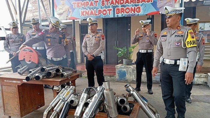 Polresta Pati Musnahkan Ribuan Knalpot Brong, Bengkel Dilarang Terima Permintaan Knalpot tak ...