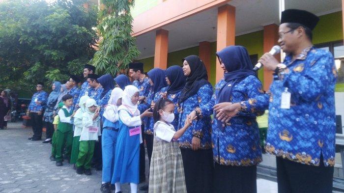 67 Siswa Baru SDN 1 Barongan Kudus Jalani MPLS 12 Hari, Akan Diberi ...