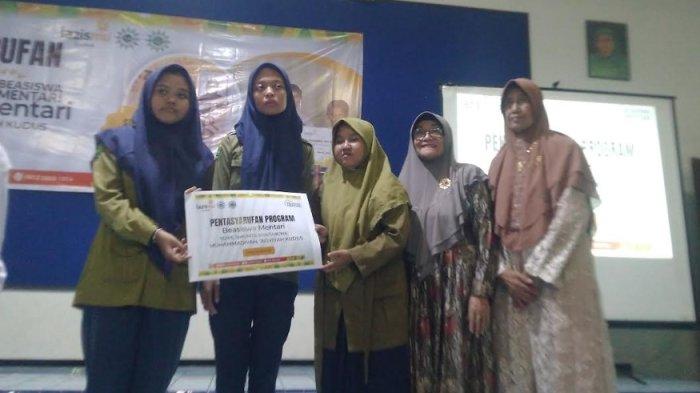 65 Pelajar SD-SMA di Kudus Terima Beasiswa Mentari Penunjang Pendidikan ...