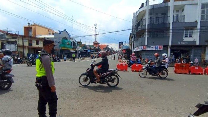 Arus Mudik H-1 Lebaran di Simpang Kertek Wonosobo Terpantau Lancar - Tribunjateng.com