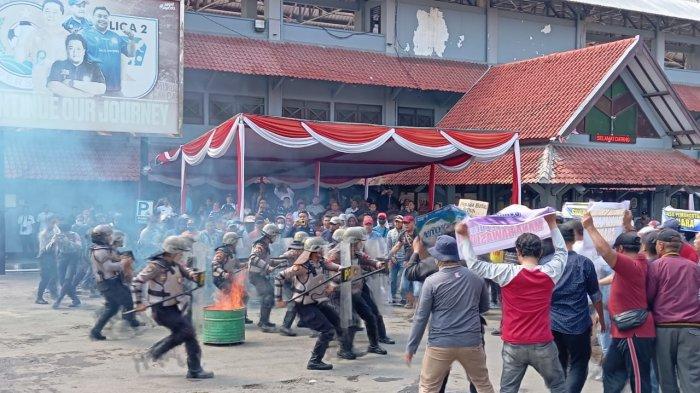 Antisipasi Gangguan saat Pilkada 2024, Polresta Pati Gelar Latihan Sispamkota Libatkan 800 ...